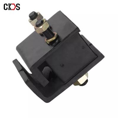 China Repair Kit FRONT ENGINE MOUNTING CUSHION FOOT RUBBER Japanese Truck Spare Parts for MITSUBISHI FUSO 4DR7/CANTER ME001665 for sale
