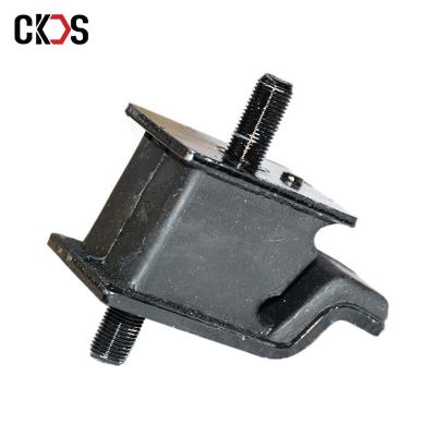 China ENGINE MOUNTING CUSHION RUBBER Japanese Truck Spare Parts for MITSUBISHI FUSO 4DR5/CANTER FE567 FE637 FE657 ME001197 for sale