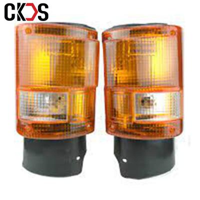 China Truck Spare Parts Corner Lamp MC844223 MC844222 For Mitsubishi FV FM80 for sale