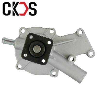 China Machines Engine Part Water Pump For Kubota Machines D722 Engine 15881-73033 for sale