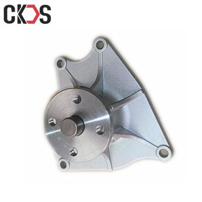 China HCKSFS ME996792 4M40 Engine Water Pump for sale