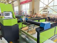 China Cheap Fiber Laser Cutting Machine for Aluminum Plate Steel Cut Tools 14 Inch Monitor BM110 VEICHI APEX No Slags Clean  No Slope for sale