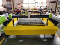 China Cost-effective CNC Fiber Laser Cutting Machine Cut Tools Construction Site 1500w 2000w RAYTOOLS CYPCUT No Slopes BM110 VEICHI for sale