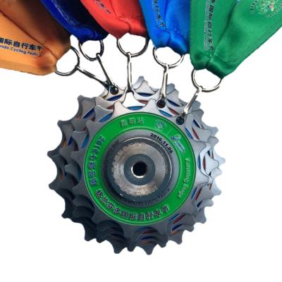 China Custom Zinc Alloy Brass Cycling Race Medals 1.5 Inch Ribbon Logo Printed for sale