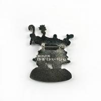 China Custom Soft Enamel Santa Pin Badge with Safety Pin for Christmas Events 2D 3D for sale