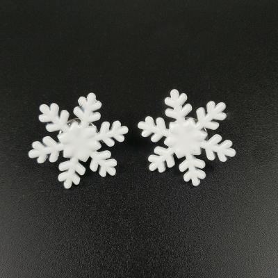 China Custom Metallic Glitter Snowflake Pin Badge Zinc Alloy Iron Brass No Minimum Quantity 2.5cm for sale