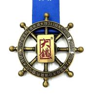 China Custom Ironman 113 Triathlon Award Spinning Medal Zinc Alloy 1.5 Inch Ribbon for sale