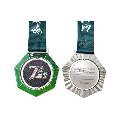 China Custom Zinc Alloy Climbing Spinning Medal 2-10 Inch Personalized Award for sale