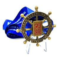 China Custom Ironman 113 Triathlon Award Spinning Medal Zinc Alloy 1.5 Inch Ribbon for sale