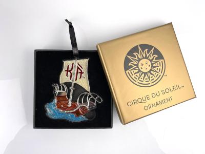China Custom Zinc Alloy Sailboat Pendant Medal with KA Show Design 0.5 Inch Ribbon for sale