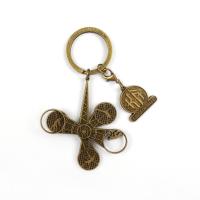 China Custom Antique Copper Spinning Keychain Unique Keepsake for Enthusiasts for sale