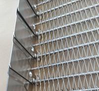 China Heat Resistant Carbon Steel Stainless Steel 304 316 201 Cooling Tower Bakery Conveyor Belt for Food Freezing for sale