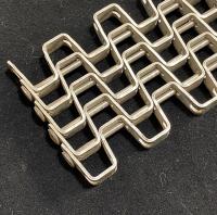 China Heavy Duty Stainless Steel Metal Flat Wire Belting Honeycomb Conveyor Belts for Washing Draining and Drying for sale