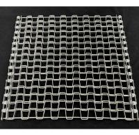 China Customized Stainless Steel 304 Great Wall Conveyor Belt Horseshoe Honeycomb Conveyor Belt  for Washing Draining and Drying for sale