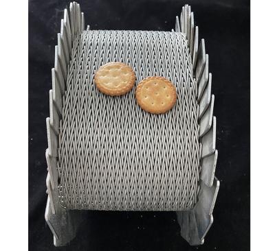 China Flat Rolled Biscuit Custom Size Food Grade 304 Herringbone Conveyor Belt Weave Wire Mesh Conveyor Belt for Oven Bakery for sale