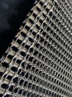 China Sprocket Driven Food Processing Conveyor Mesh Belt Stainless Steel Wire Conveyor For Bakery Snack Production Line for sale