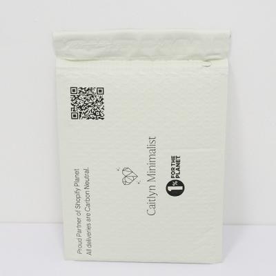 China Sustainable Eco Friendly Bubble Mailers Water Resistant Bubble Envelopes For Shipping for sale