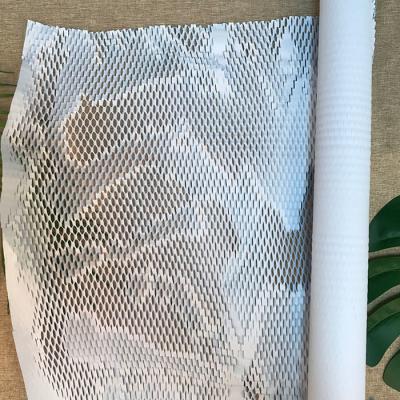China Lightweight Honeycomb Paper Roll 50x30cm Eco Friendly Honeycomb Kraft Wrapping Paper for sale