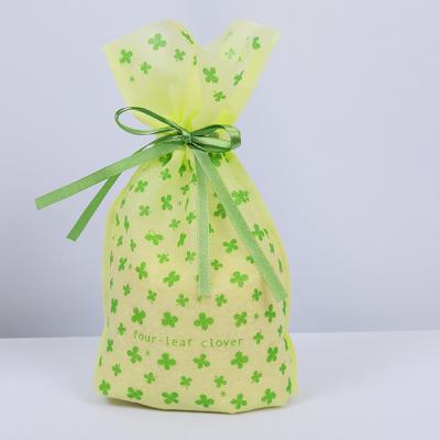 China Custom Logo Kraft Paper Bag 16x6x12inches Eco-Friendly Shopping for sale