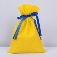 China Lightweight Non-Woven Drawstring Bag with Customizable Sizes 5.25x3x8.5 and 5x3.75x8 for Shopping and Gift Packaging for sale