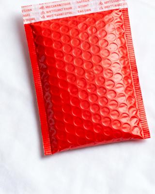 China Water Resistant and Puncture Resistant Self-sealing Plastic Bubble Mailer for Secure Shipping for sale