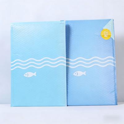 China Tear Resistant and Waterproof Plastic Bubble Mailer with Customizable Printing for Secure E-commerce Shipping for sale
