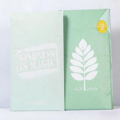 China Tear Resistant Plastic Bubble Mailer with Customizable Printing and Lightweight Design for E-commerce Shipping for sale