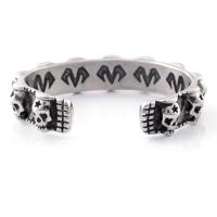 China Retro skull bracelet for men, niche design, trendy and fashionable men's bracelet for sale