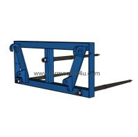 China Farm Machinery Euro Hitch 3 Prong Bale Spear , Tractor Implements Attachment for sale