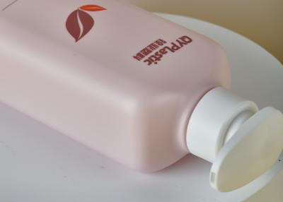 China Square Frosted HDPE Plastic Lotion Bottle 610ml for Body Wash Shampoo with Pump for sale