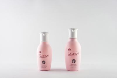 China Small Airless Lotion Pump Bottles 10-150ml Capacity with 0.35ml Discharge Rate and Custom Hot Stamping for sale
