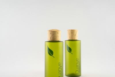 China Customized Size PET Cosmetic Bottles Screen Printing Surface Handling for sale