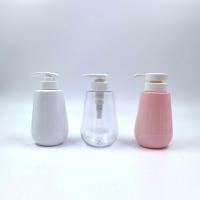 China Green 465ml PET Plastic Cosmetic Bottle 32mm Neck with Pump for Personal Care for sale