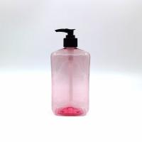 China 500ml Flat PET Plastic Cosmetic Bottle with Black Lotion Pump for Shampoo Hand Wash for sale