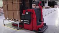China Standard Type Pallet Forklift AGV Material Handling In Warehouse Picking And Loading for sale