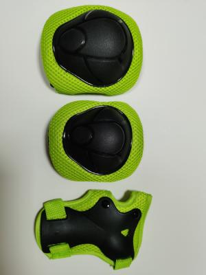 China PP Thickening Roller Skating Protective Gear Adjustable Sandwich Mesh Cloth for sale