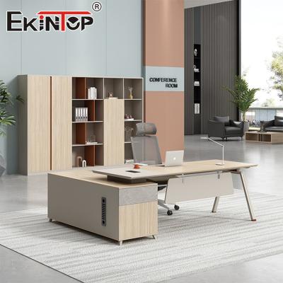 China Commercial Style Executive Desk Large Writing Desk in Walnut Wood for sale