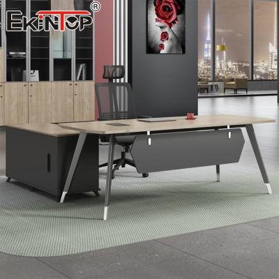 China Discounted Modern Style Office Desk Sample Executive Desk with Drawers for sale