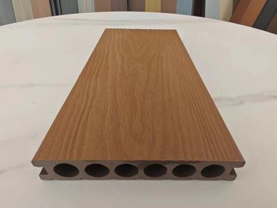 China Eco-Friendly Waterproof Surface with Co-Extruded Anti Sea Wind Corrosion for sale