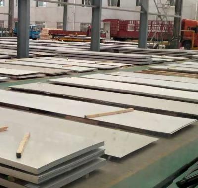 China Hot Rolled ASTM 304/304L/316/316L Stainless Steel Plate with No.1 Finish for Chemical & Petroleum Applications for sale