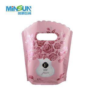 China Custom Logo Gift Packaging Bags 20-190mic Thickness with Gravure Printing for Luxury Boutique Snacks for sale