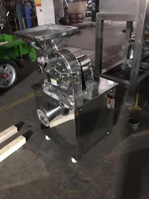 China High Efficiency 15KW Stainless Steel Universal Crusher 1000*900*1680mm for sale