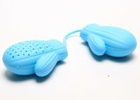 China 20g Lovely Cute Gloves Silicone Tea Infuser Filter For Loose Leaf Tea 5x2.7x7.1cm for sale