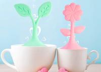 China BPA Free Stainless Steel Tea Bag Strainer With Silicone Flower / Leaf / Christmas Tree Shape for sale