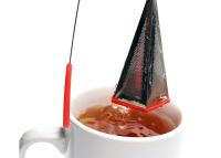China Stainless Steel Triangle Tea Bag Strainer With Silicone Base & Drip Tray loose leaf tea steeper brewing for sale