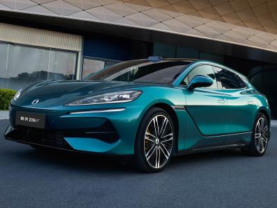 China 2024 Denza Z9GT Hybrid Sedan with 710 kW Maximum Power, 630 km CLTC Range, and 3.4s 0-100 km/h Acceleration for sale