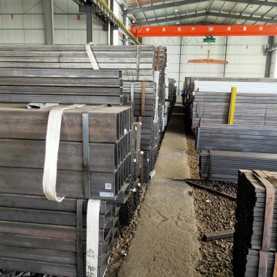 China Q235 Ss400 Carbon Steel Square Tube 600mm Q235B A36 St37 Black for sale