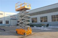China Four Wheels Self Driven Hydraulic Platform Lift 1 Ton 2 Ton Capacity for sale