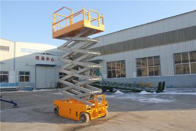 China Four Wheels Self Driven Hydraulic Platform Lift 1 Ton 2 Ton Capacity for sale