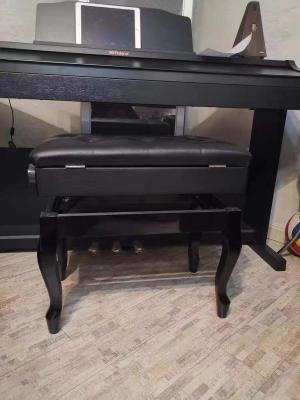 China wholesale low price fashion comfortable piano bench,drum  Solid wood double piano stool single piano stool with bookcase for sale